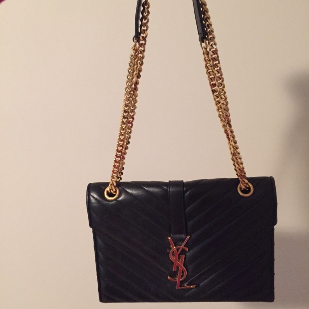 Ysl Monogram Lamb Shoulder Bag Medium Size - Gem
